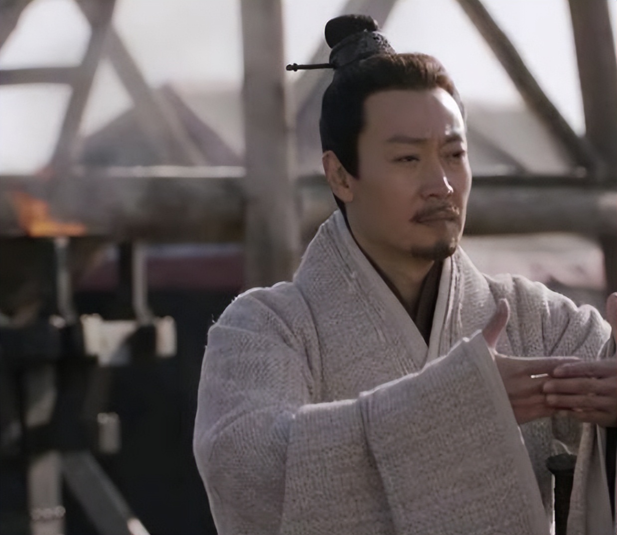 The bet between Qin Yiren and the big businessman Lu Buwei - iMedia