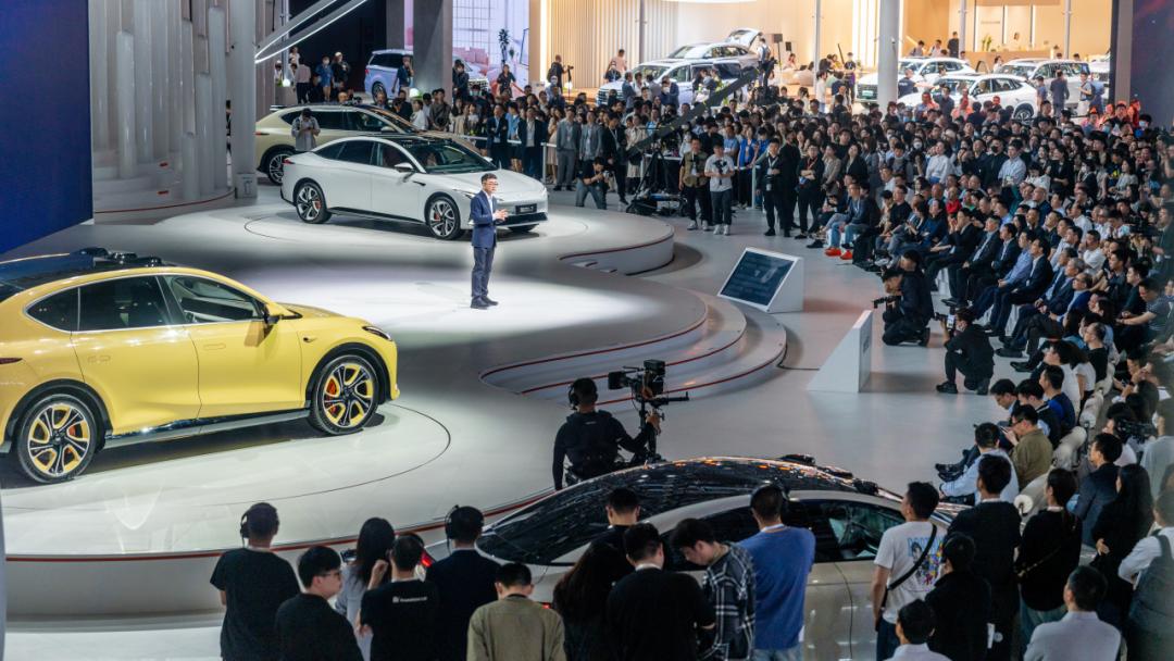 AI car? A "Battle of Innovation" from Zhiji Automobile - iNEWS