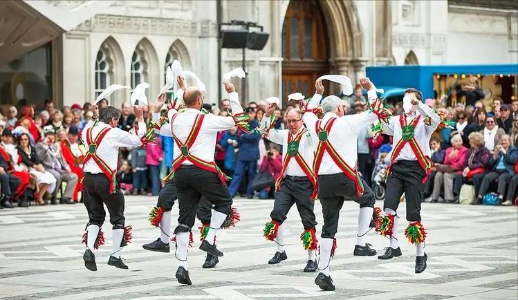 The Tradition of Morris Dance in England: Origins and Symbolism, Unique ...