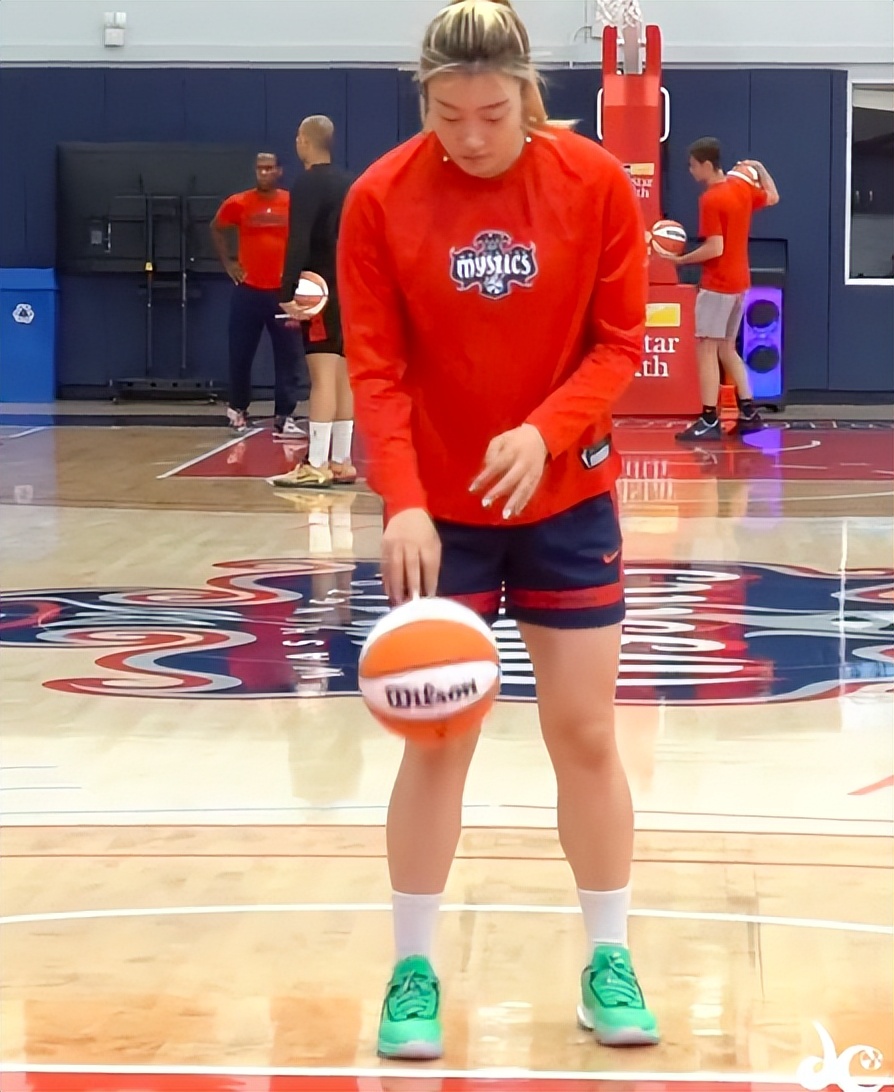 Li Meng officially returns to the mysterious man: back to training with ...