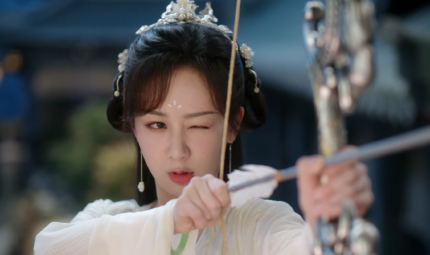 The same person, after performing "Meng Hualu" and then "Canglan Jue ...