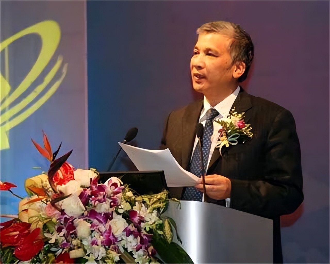 When Academician Ding said "are Chinese people human?", he asked the ...