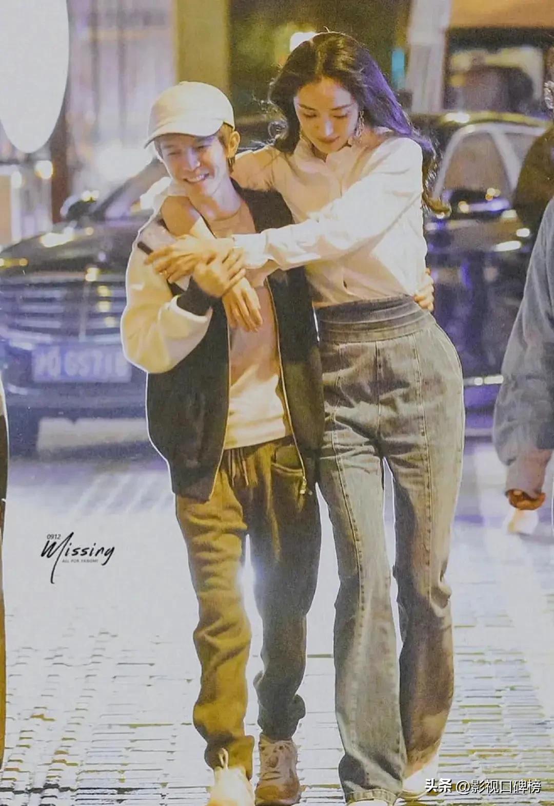 Guo Jingming and Yang Mi hooked up shoulder to shoulder, setting off ...