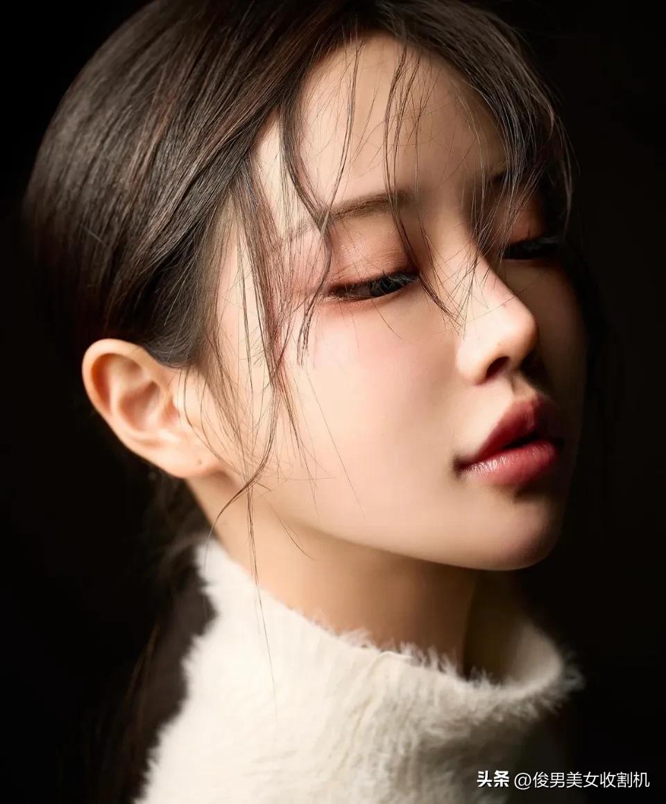 Korean beauty leeae Li Ai - iNEWS