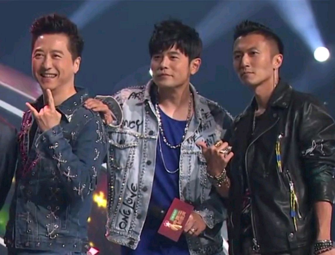 Liang Yuying won the championship, and Li Keqin was the champion mentor ...