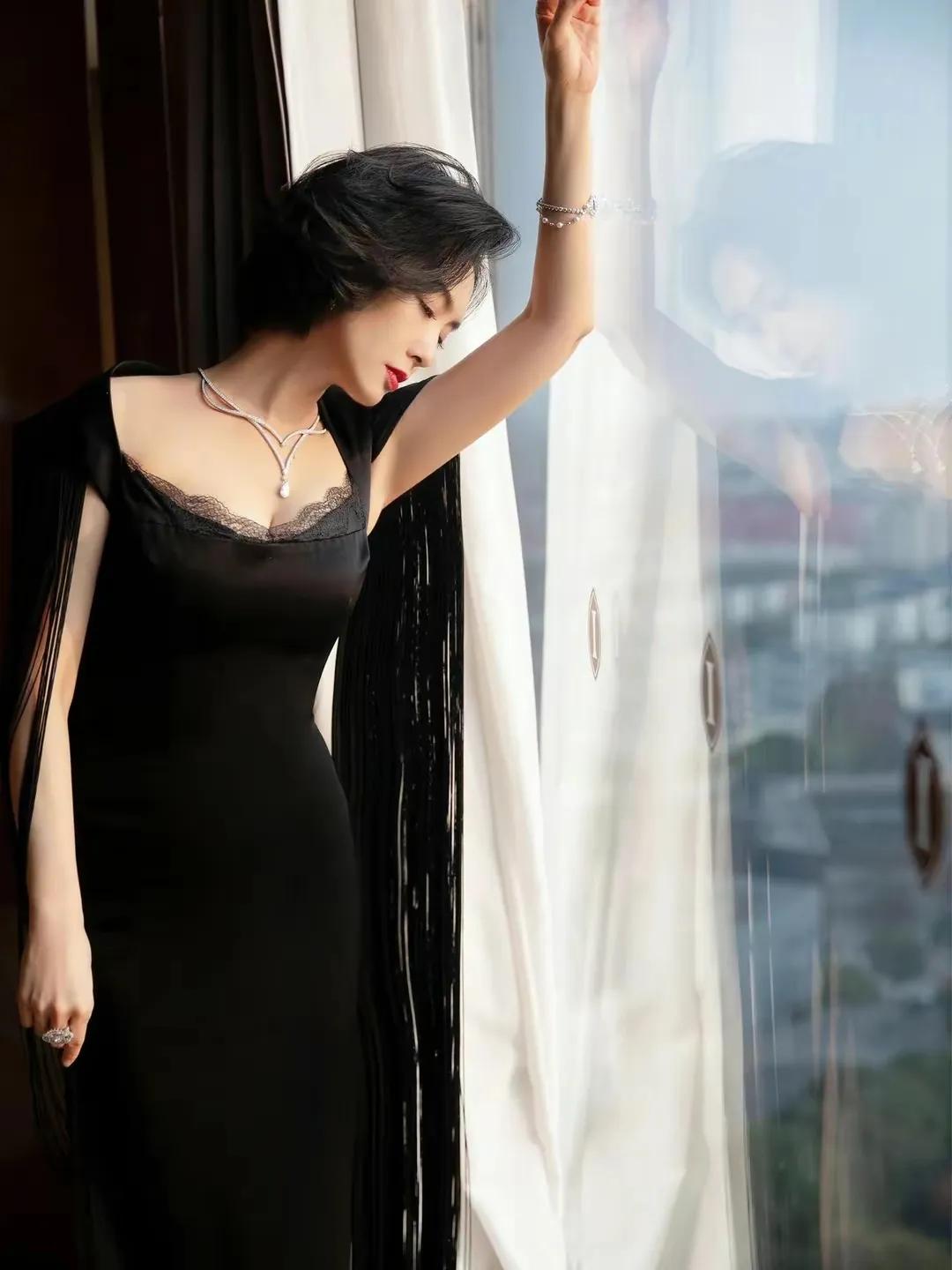 Zixia fairy Zhu Yin, how many people's "white moonlight" - iNEWS