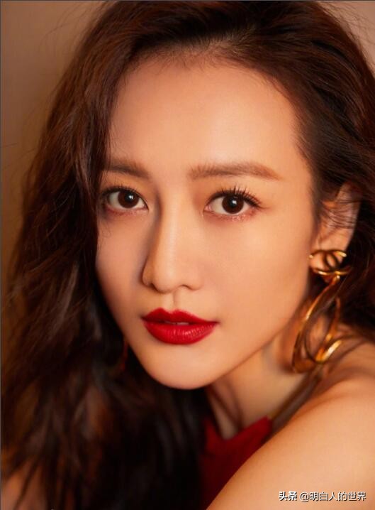 Wang Ou, who was born as a model, has good looks and temperament - iNEWS