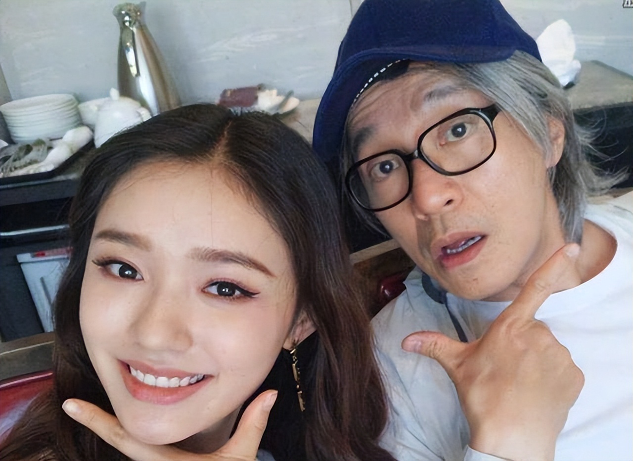 She is the girl Zhou Xingchi personally proposed to marry, but because of Liu Zhenwei's ...