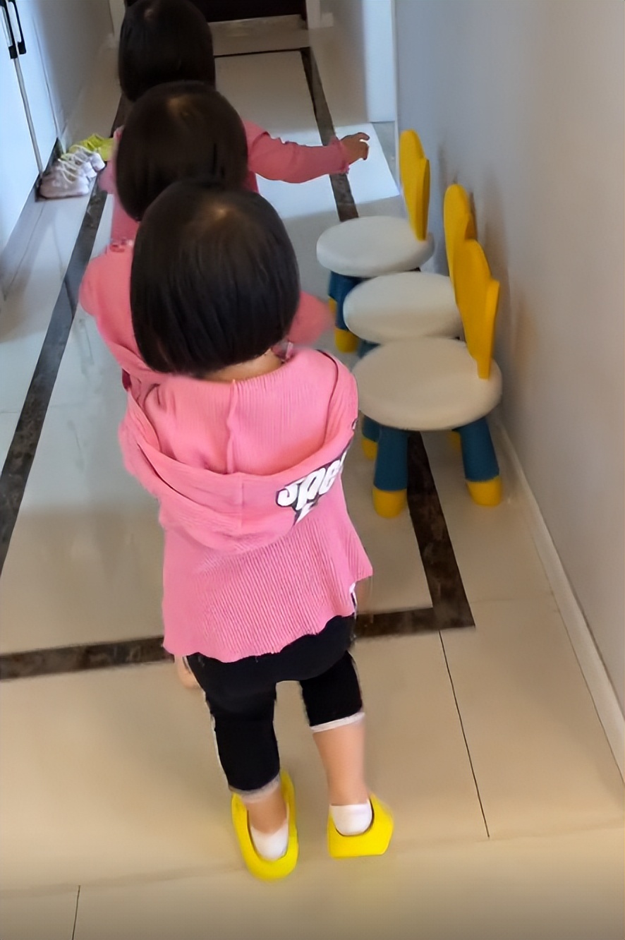 The three daughters of the Hu family: the "most harmonious" triplets on ...