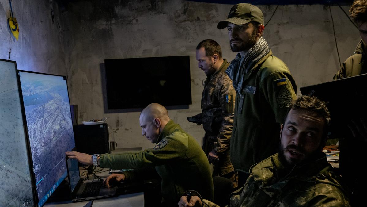 The Russian army besieged Bakhmut, and the final blockade was less than ...