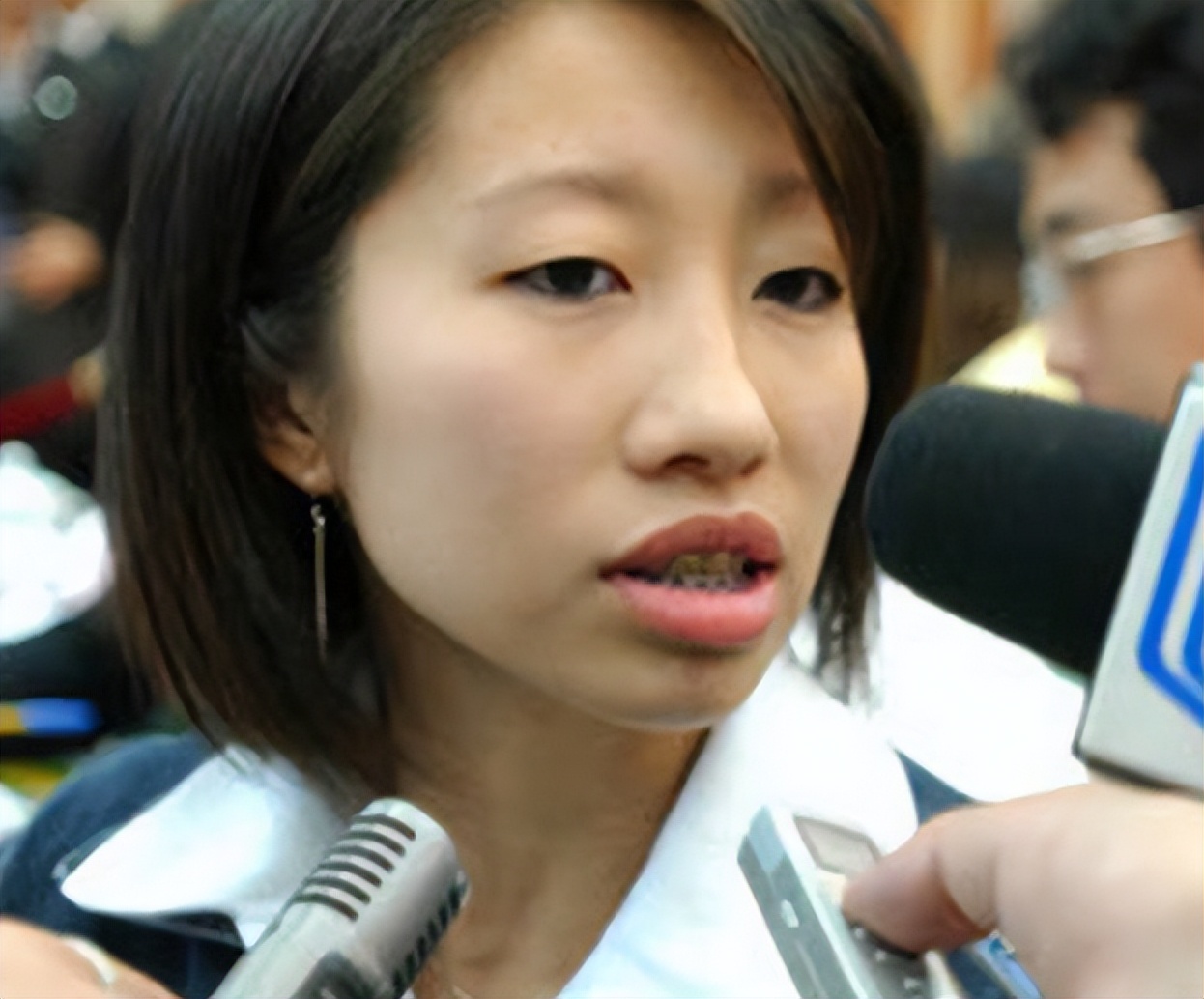 Lu Li, who won the gold medal due to illness, went to the United States ...