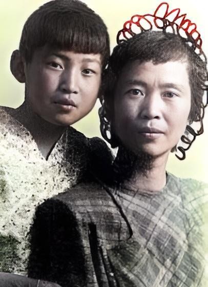 He Zizhen died in 1984, and a black object was found in her ashes ...