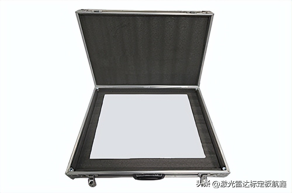 UAV hyperspectral imaging calibration board - iNEWS