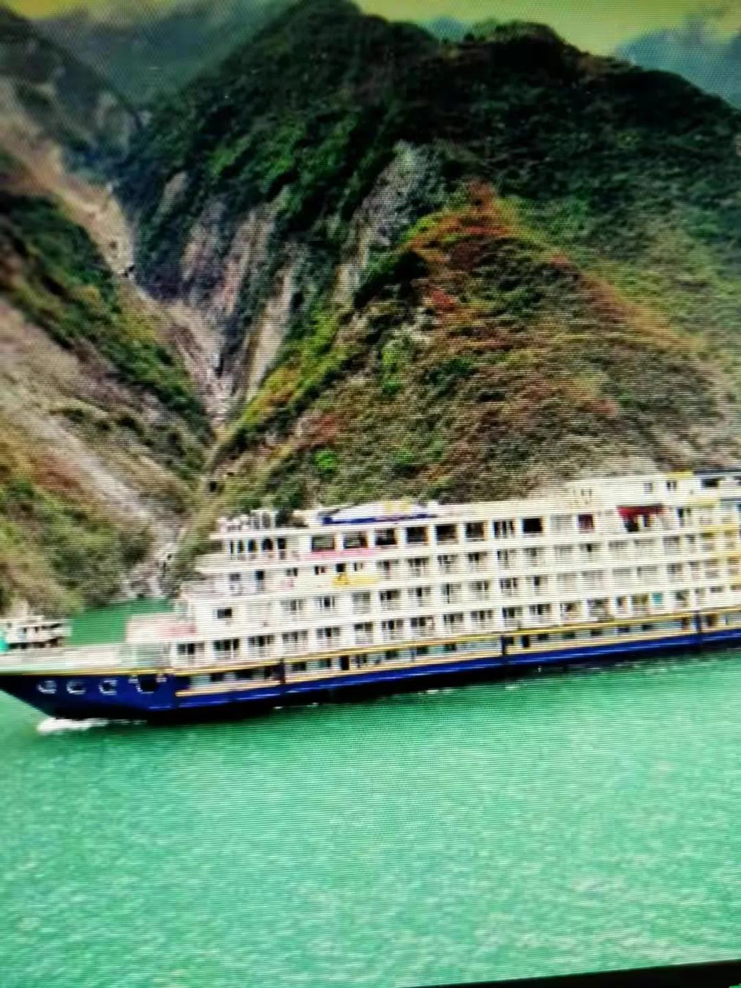 Three Gorges Tour Seven of Three Gorges by boat - iNEWS