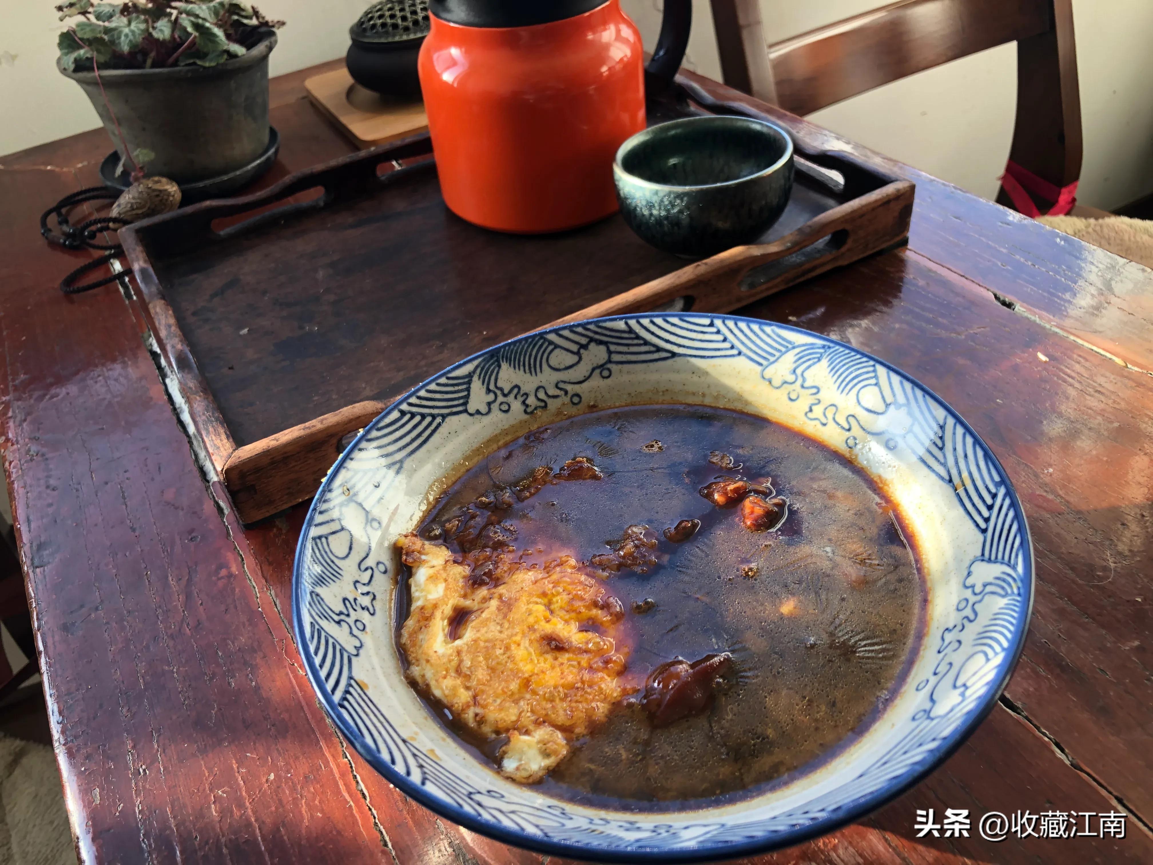 Suzhou people's lunch, a bowl of braised mutton noodles, a simple taste ...