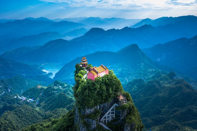Why is Wudang Mountain, a famous Taoist mountain, known as "one emperor ...