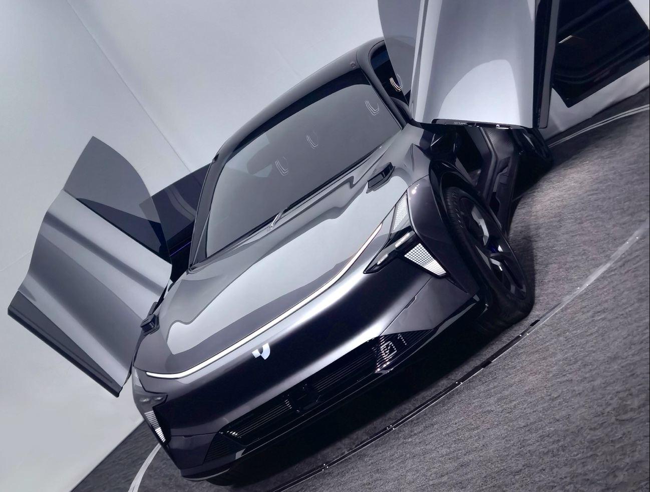 Wu Fan, head of Jidu Design: Design a "mass-produced Jidu concept car" from 0 to 1 - iNEWS