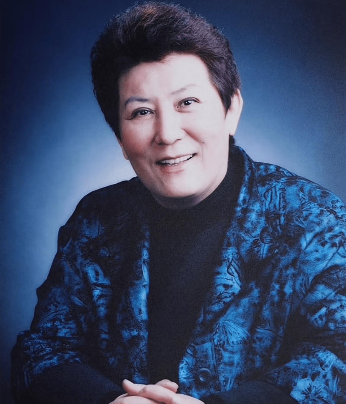 Dedema's memorial service: Celebrities send flowers to pay tribute, the ...