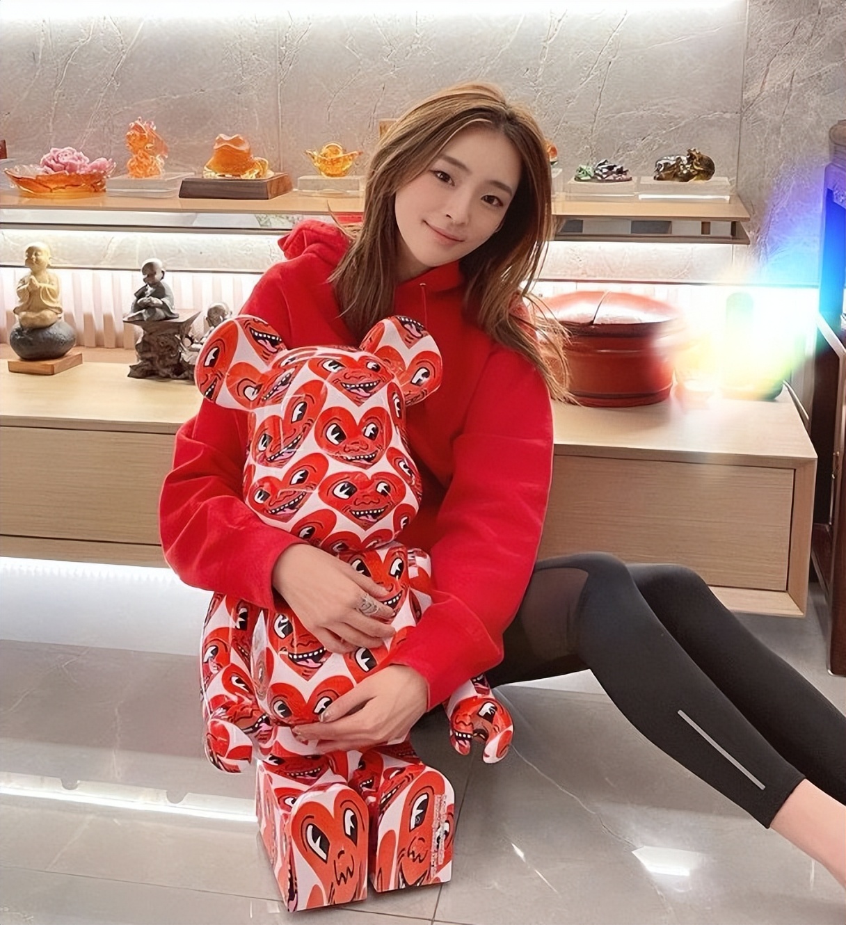 Chen Zhenyi posted the latest photos of herself - self-improvement is ...