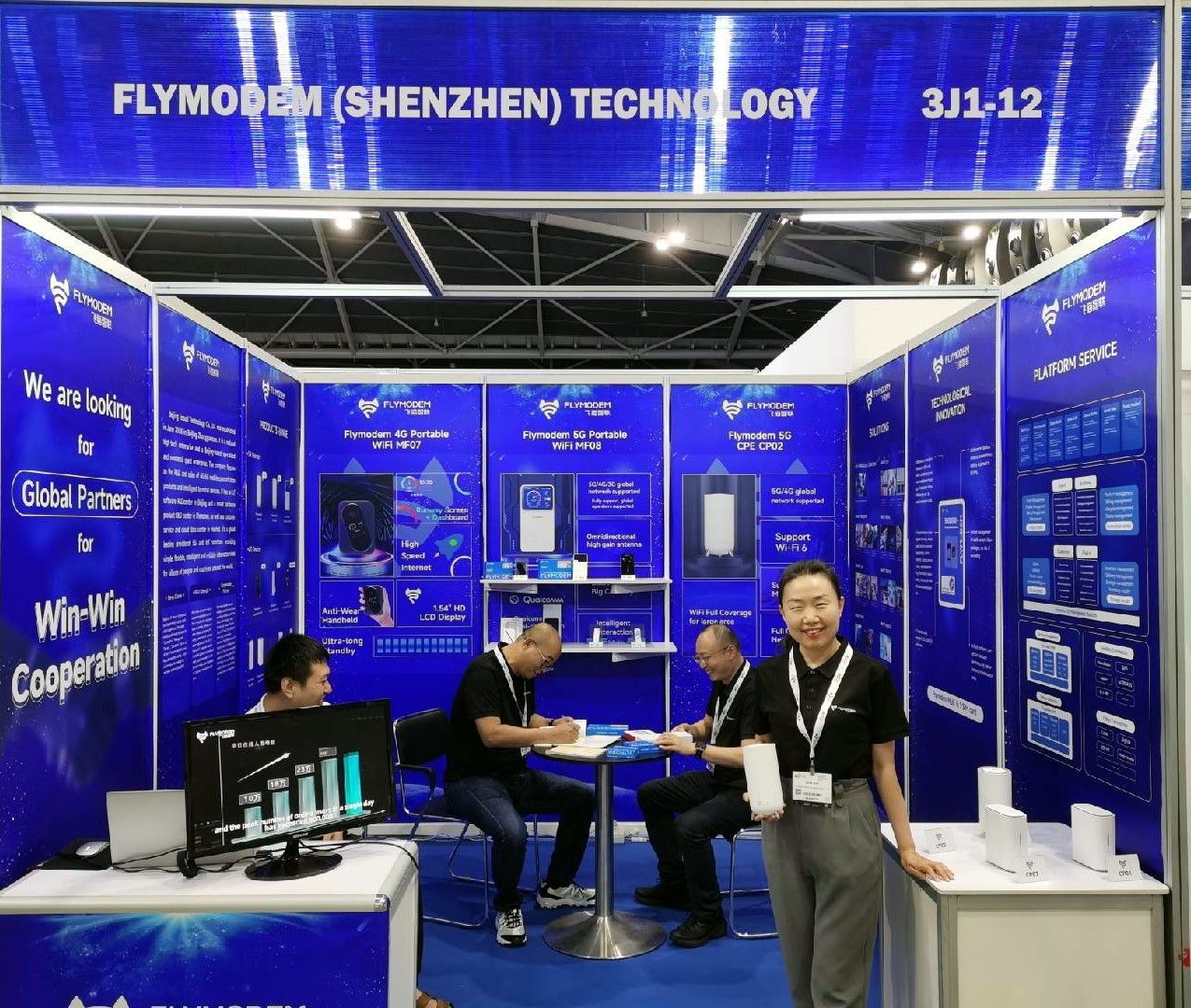 Flying cat Zhilian brings new technology to the Singapore Science and ...