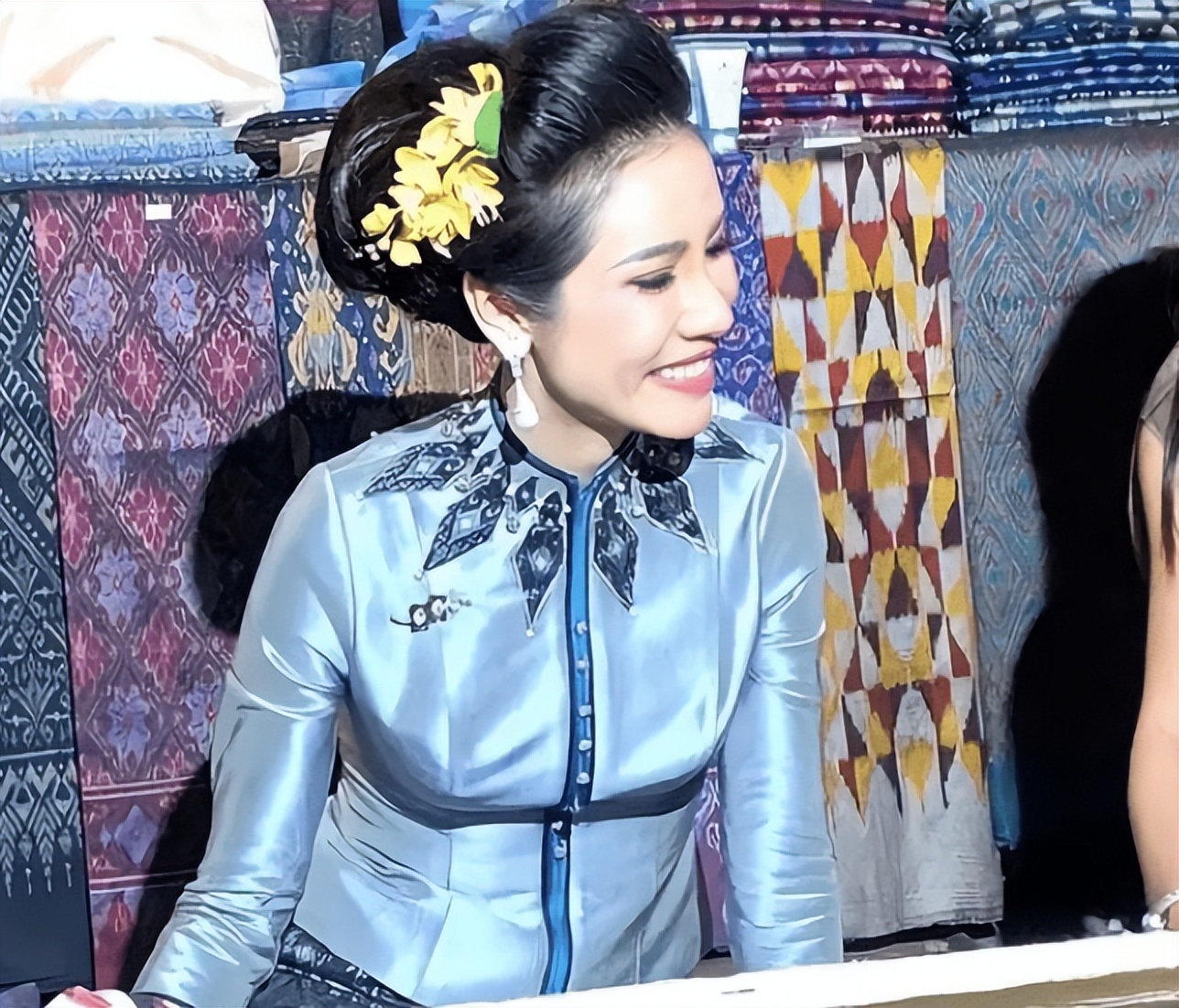 Sinina's favor and preferential treatment came to an abrupt end, and it ...