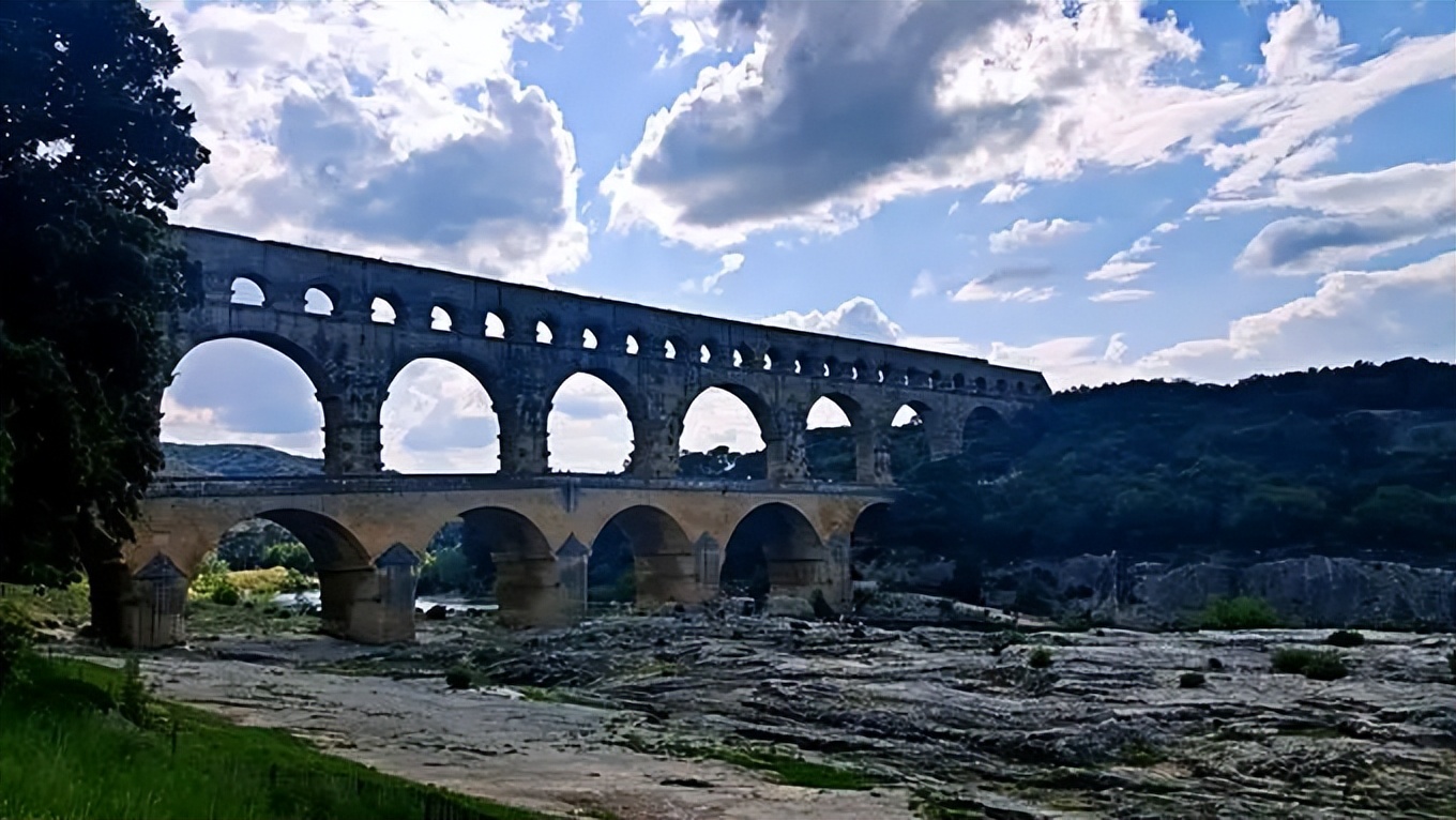 Ancient Roman waterways (1) - iNEWS