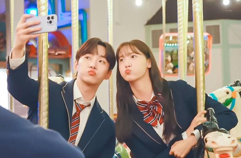 Lin Yuner and Li Junhao continued to "flash in the air", and Gao Tian's "co-wrapped sheets" was ...