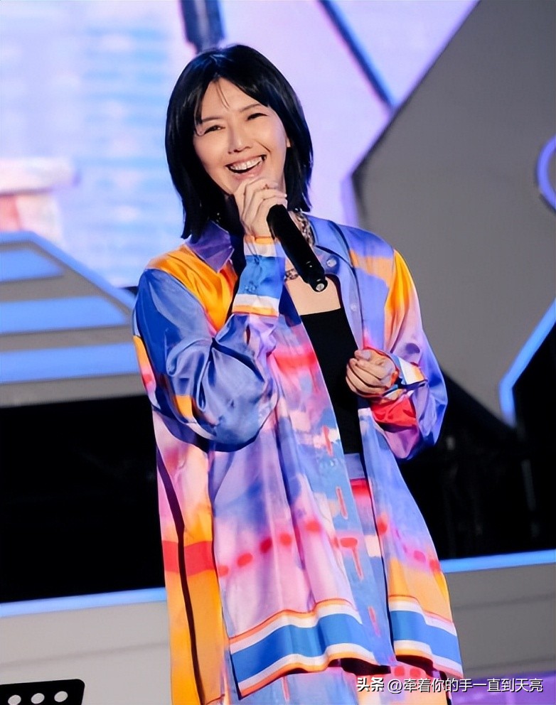 Stefanie Sun! haven't seen you for a long time! Fans look forward to ...