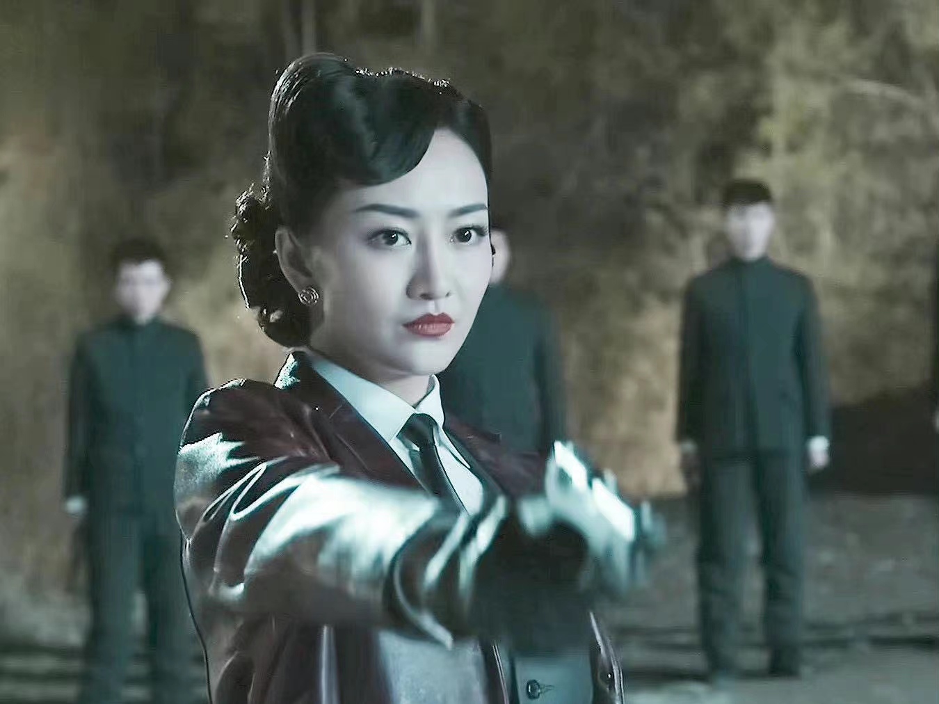 Wan Qian has officially announced a new drama, playing Jiang Xin's ...