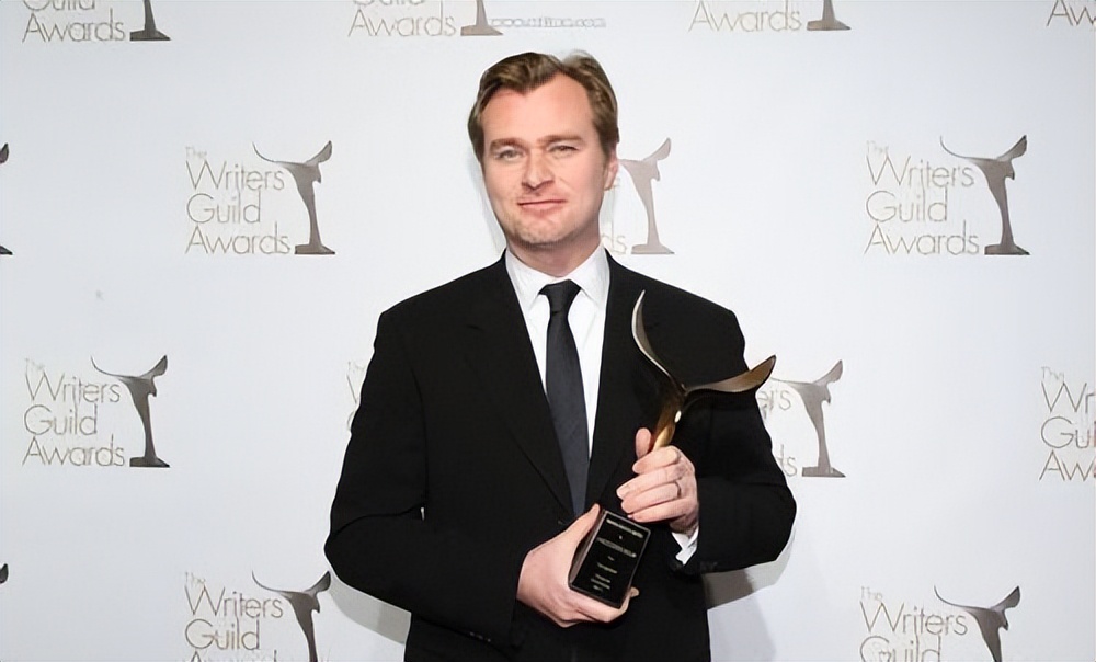 Christopher Nolan: Unique Flashback Storyline, More Suspense - iNEWS