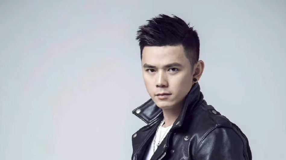 At only 37 years old, singer Zhang Hengyuan passed away. He was once ...