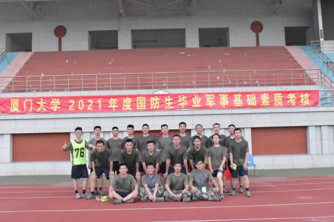 Female officer Lin Liyan, welcome to be included in the 71st Army ...