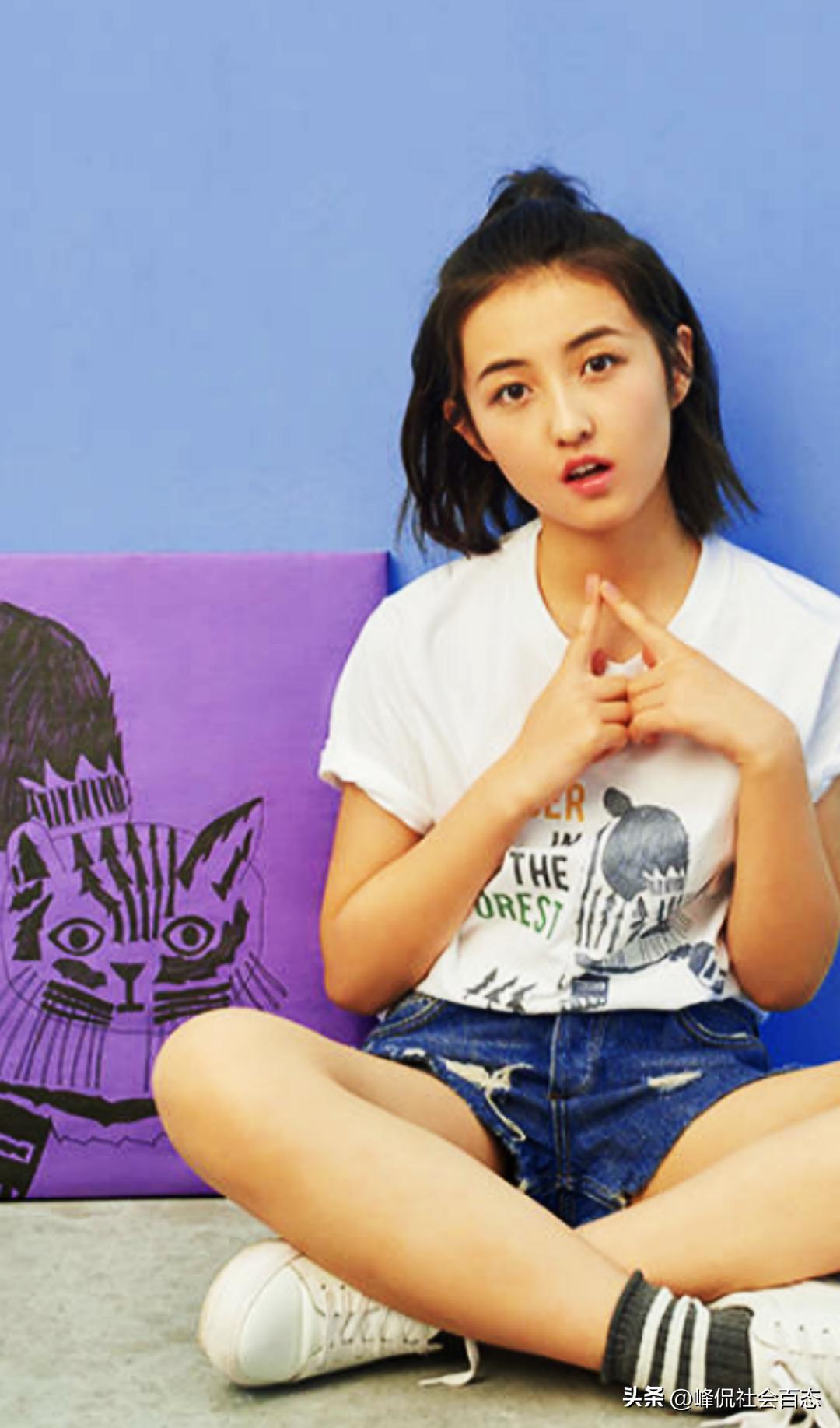 Zhang Zifeng, born in 2001, the youngest actress of the Chenghua Watch ...