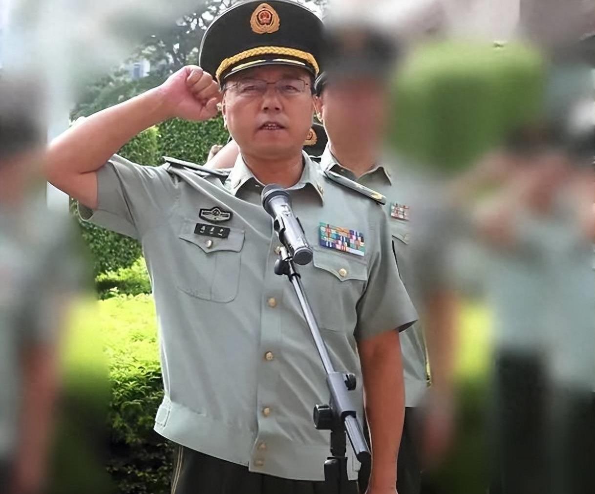 2 generals take office - iMedia