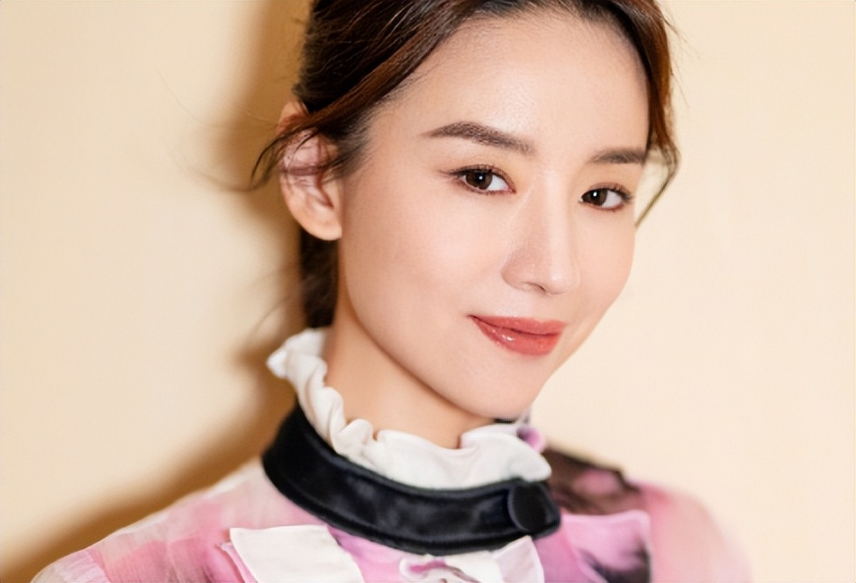 This time, Pan Yueming, who "has a double harvest in love and career ...