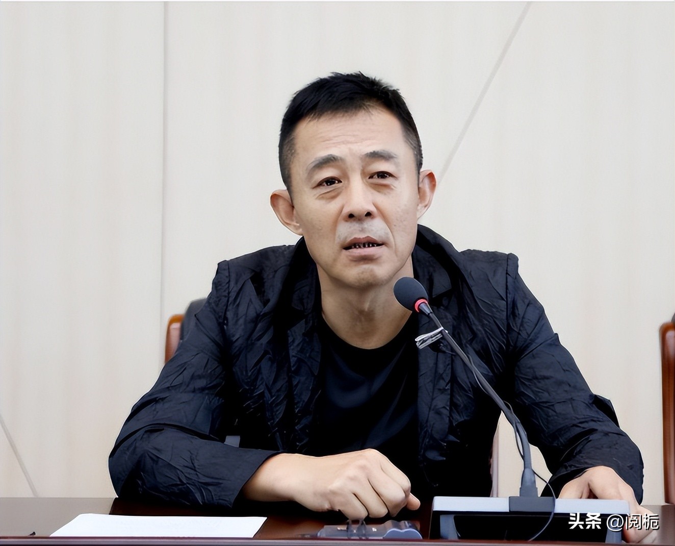 Greed for money in the play and lustful outside the play, look back at ...