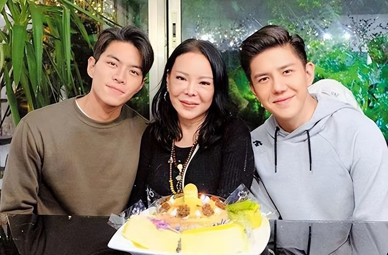 He is the champion of Mr. Hong Kong, his career has gradually improved in the 15 years since his ...