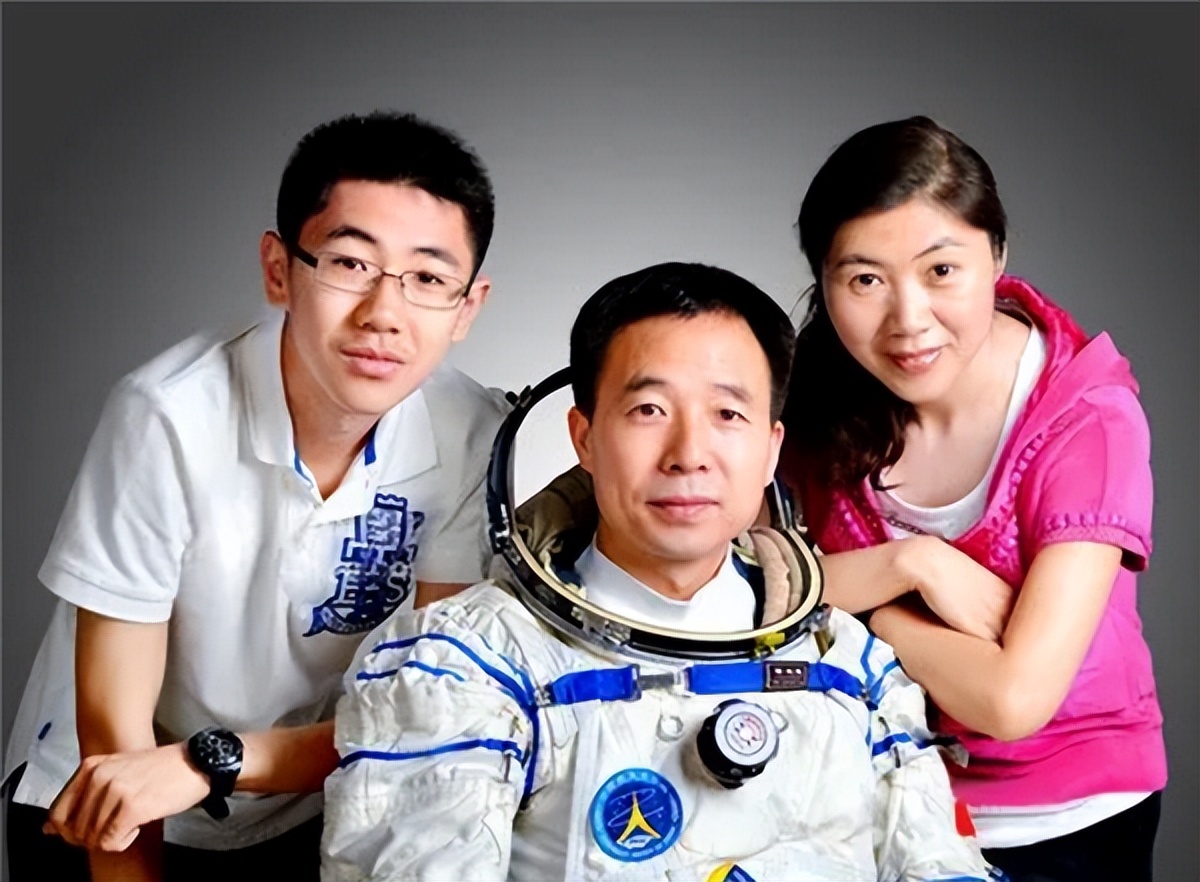 Jing Haipeng: The only person in China who has gone into space three ...