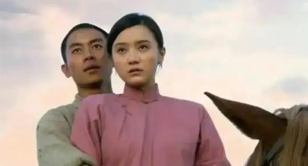 Song Jia's filming of "Crossing the Guandong" was difficult, eating ...