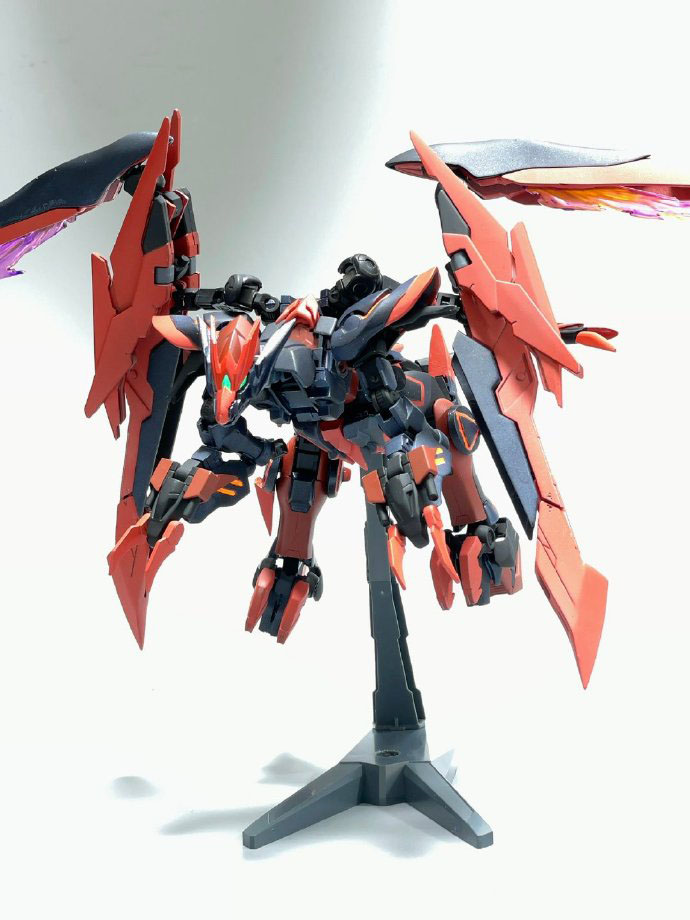 Gundam Arcade Game Transformable N-EXTREME Gundam Vicious Model - iNEWS