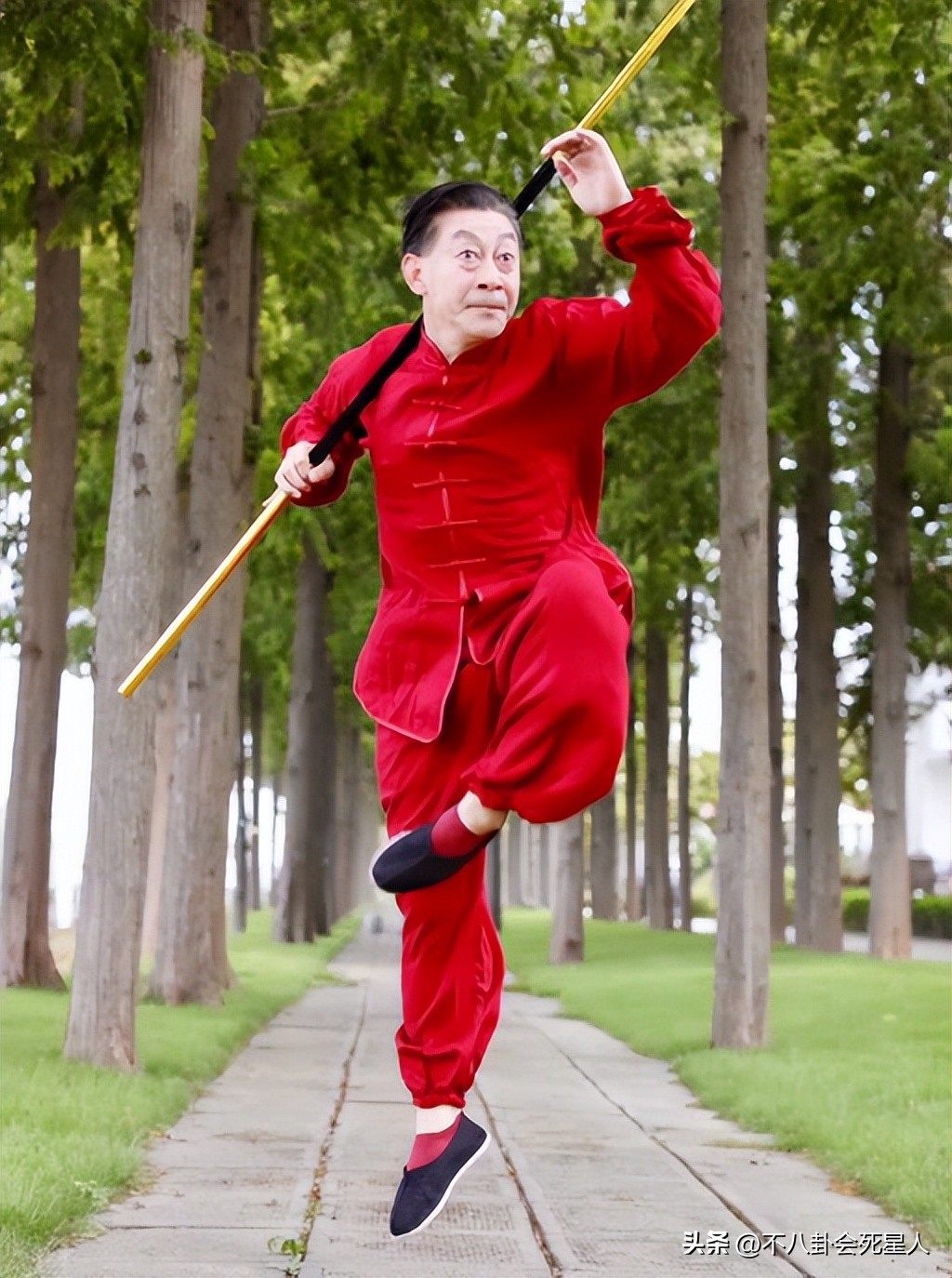 I'm sorry Tang Guoqiang, your appearance of "bending for money" is ...