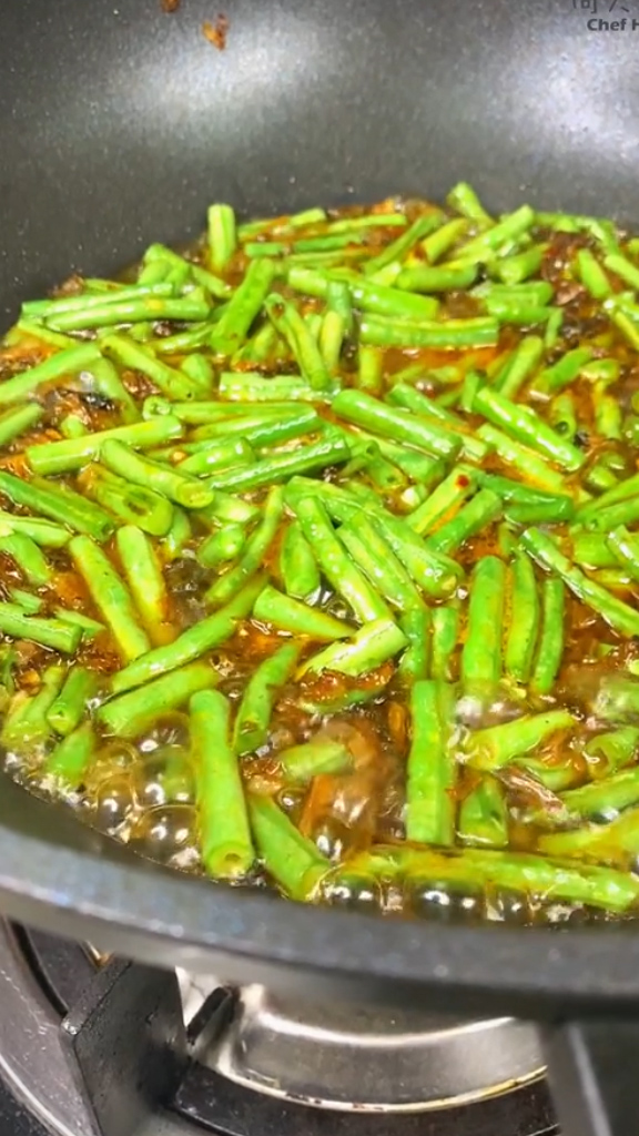 Teach you to make a roasted cowpea with dried plums - iNEWS