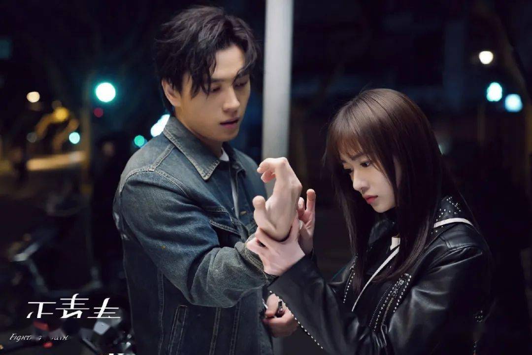 Hong Yao: Who is this guy?Angular and handsome appearance, he even ...