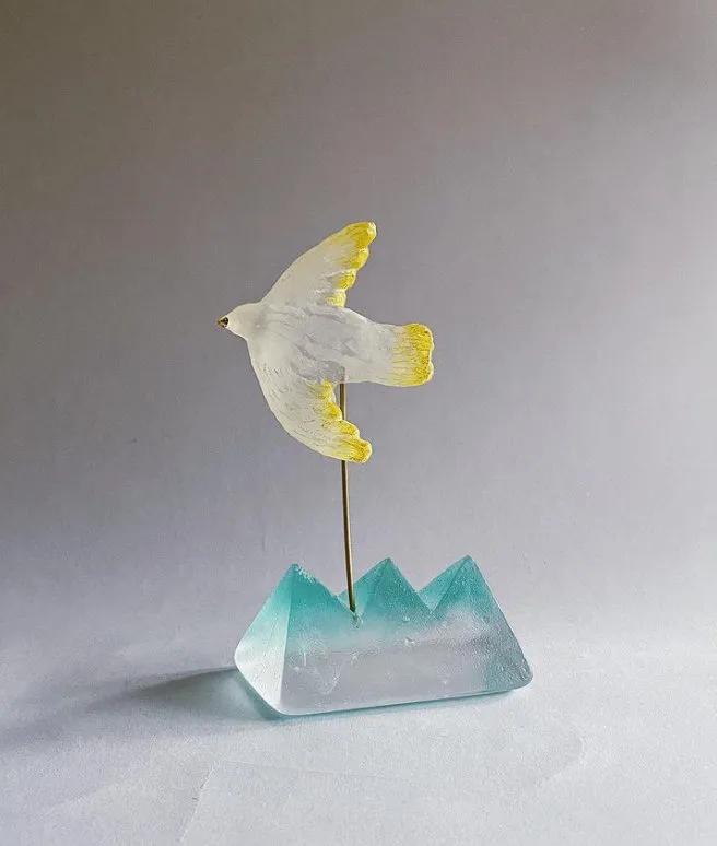 Appreciation of the fairy tale works of glass artist tomoe adachi ...
