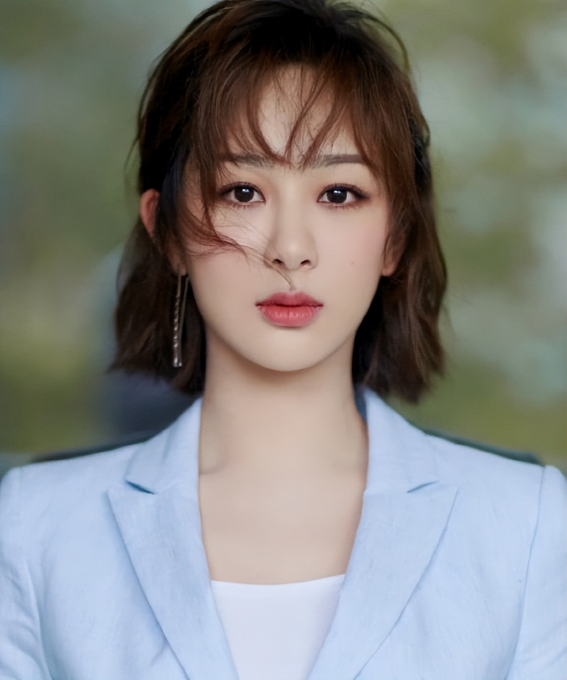 Su Wang - How did Yang Zi's appearance change step by step? - iMedia