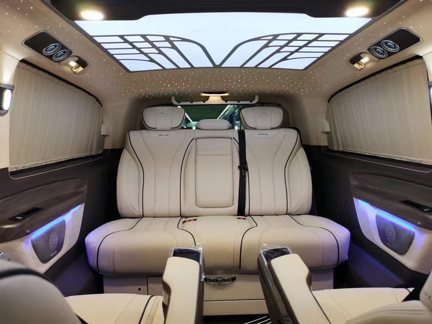 Mercedes-Benz Vito van is custom-modified and its aura does not lose to ...