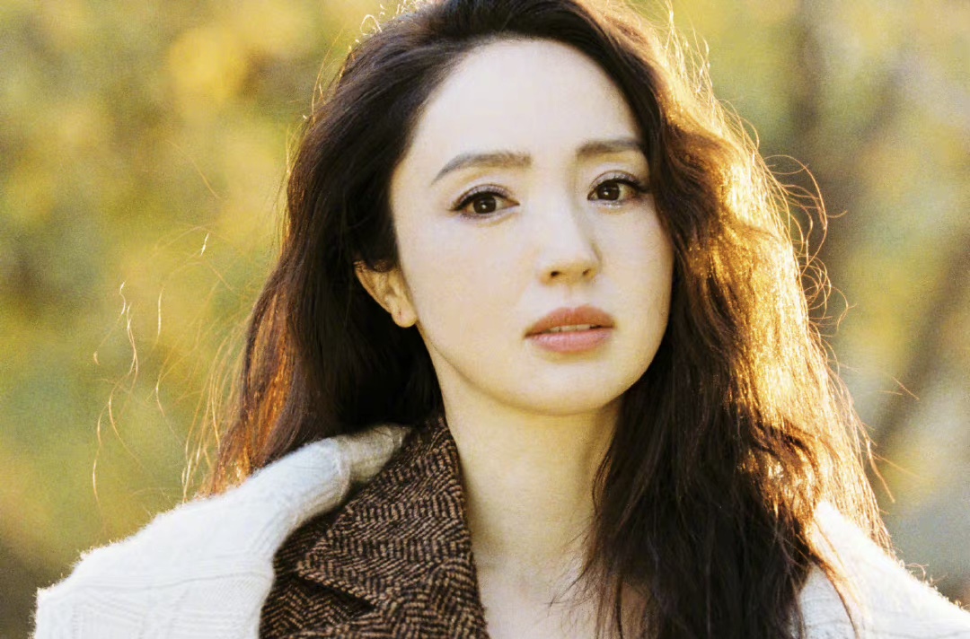 The 43-year-old Dong Xuan and the male director were photographed at a ...