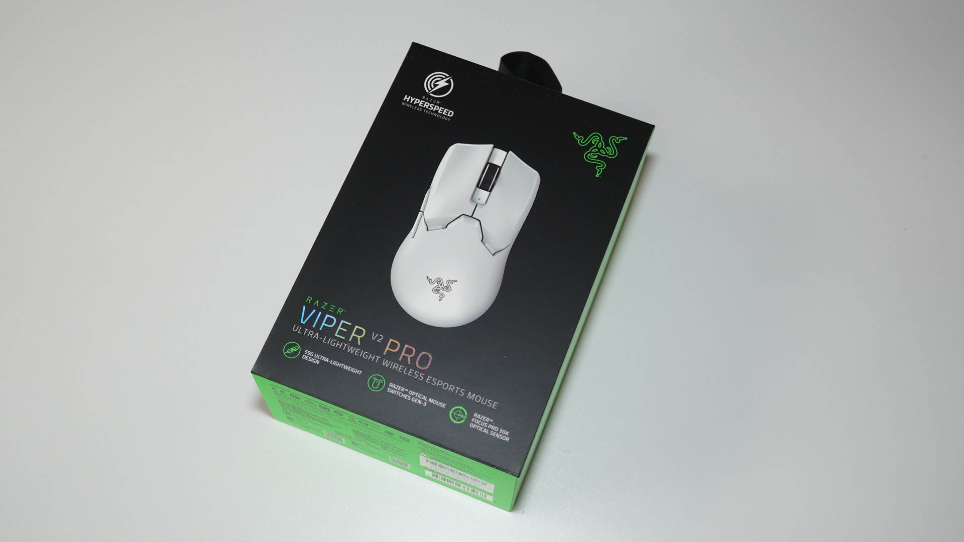 White brisk long high - Razer Viper V2 Professional White - iMedia