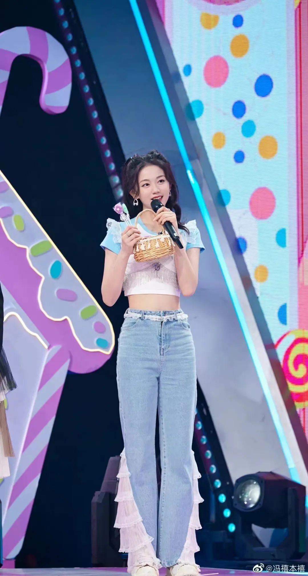 Feng Xi's three "hand in hand" successes - iNEWS