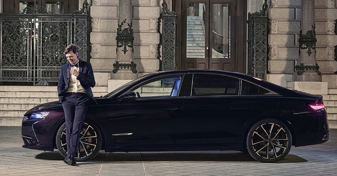 Paris Motor Show officially released, DS9 Phantom of the Opera Edition ...